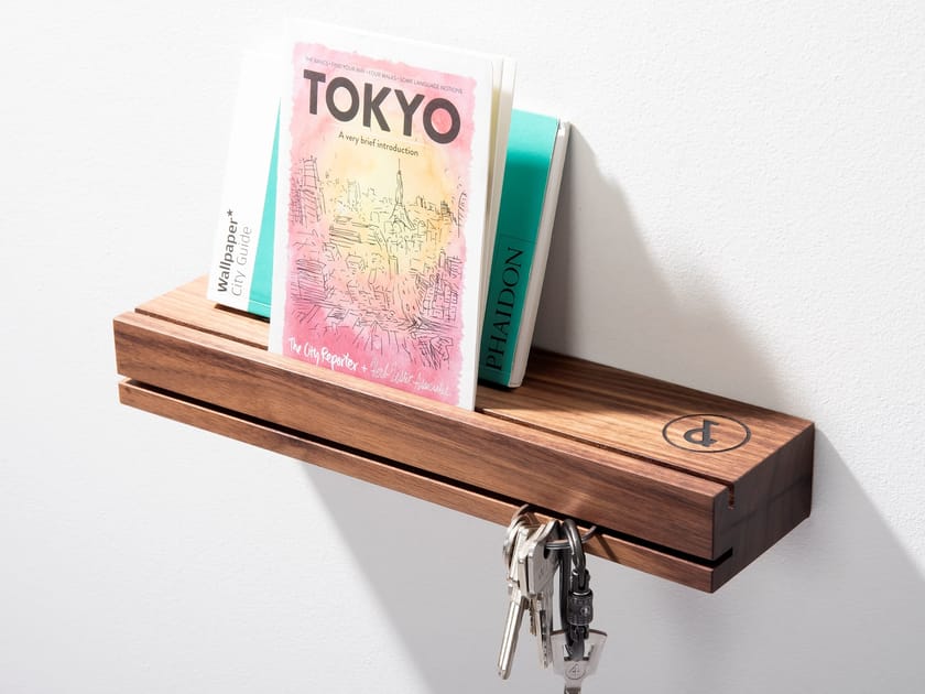 WALNUT KEY HOLDER #01 Wall shelf By weld & co