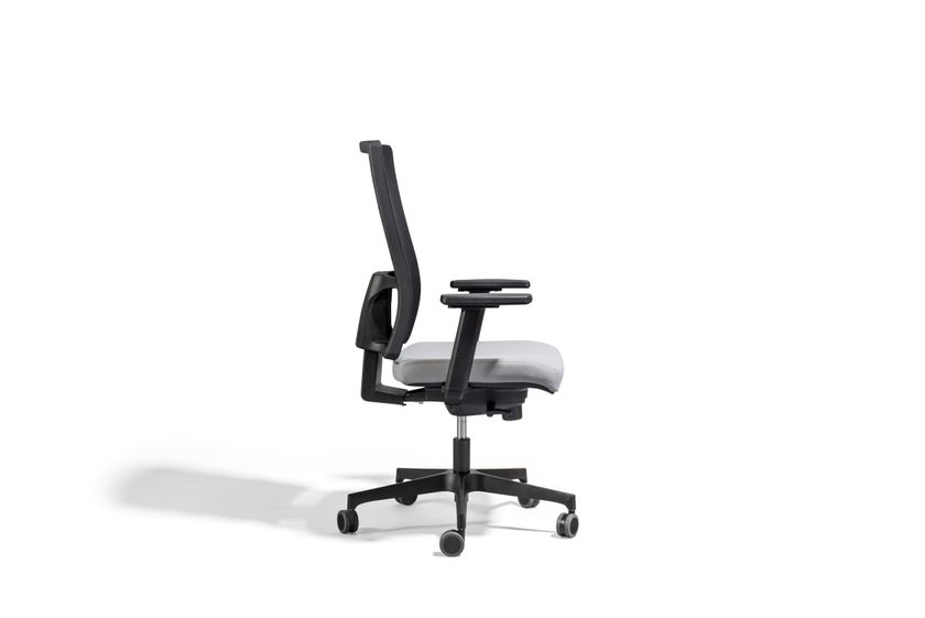WASHINGTON Office chair with armrests with 5-Spoke base By AP Factor