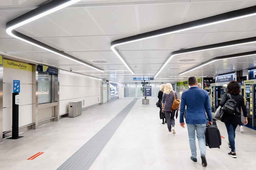 WAVE C/S Linear lighting profile By Intra lighting