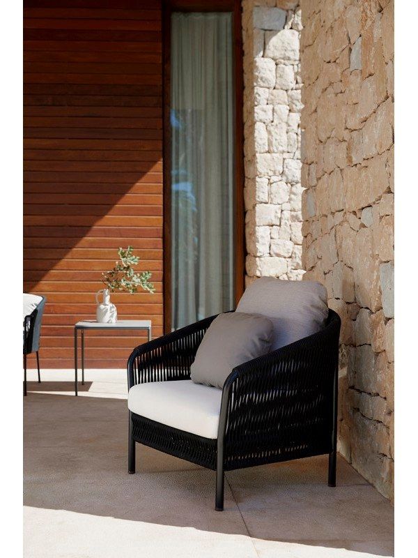 WEAVE | Sillón de jardín con brazos By POINT diseño Vicent Martínez