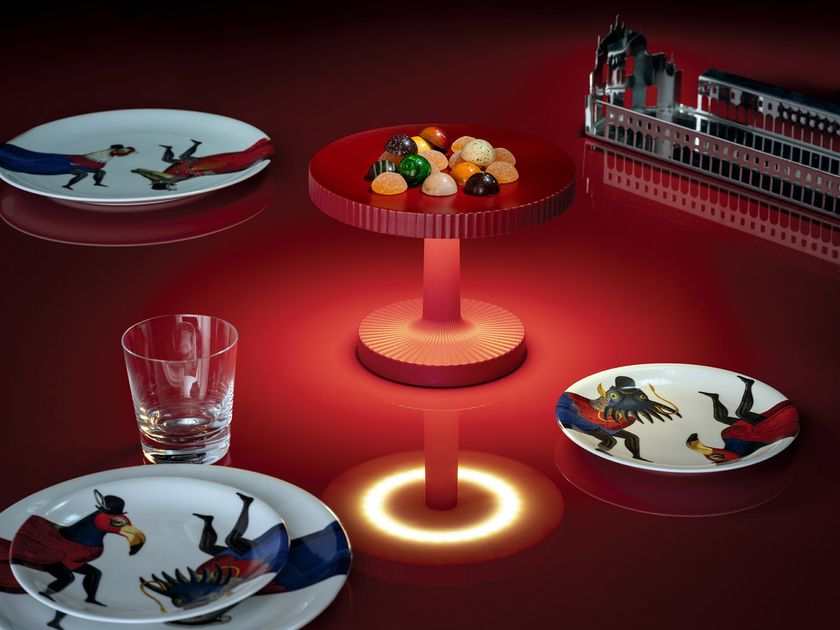 WELCOME Table lamp By Driade | design Fabio Novembre