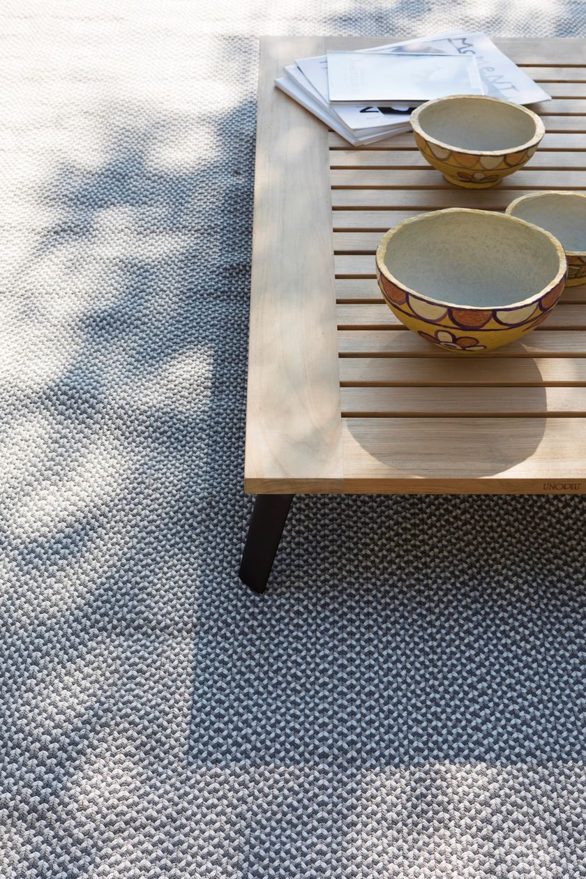 WELCOME Low teak garden side table By Unopiù