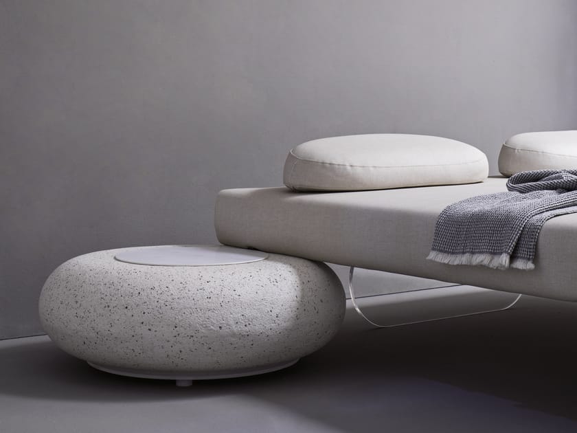 WELLNESS THERAPY Fixed fabric spa bed with chromotherapy By Varaschin ...