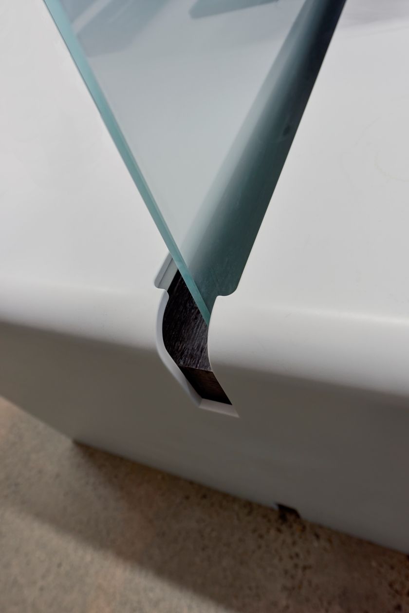 Rivestimento in Solid Surface WHITE 8016 - Avonite®