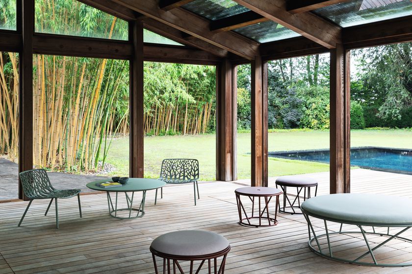 WILD Round aluminium garden table By FAST | design Robby Cantarutti