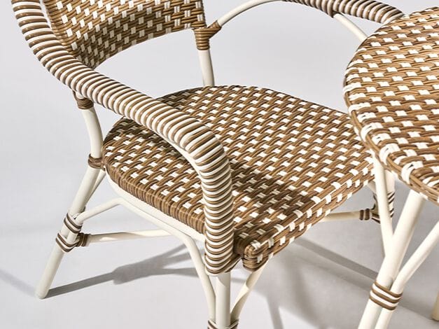 ADELE Table By Walters