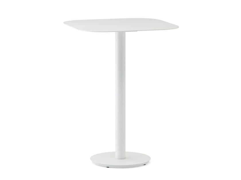 DESTIN Table By Walters
