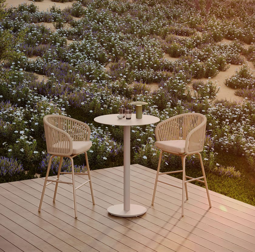 WAINSCOTT Rope stool By Walters