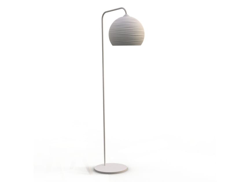 FOCUS Floor lamp By WayPoint