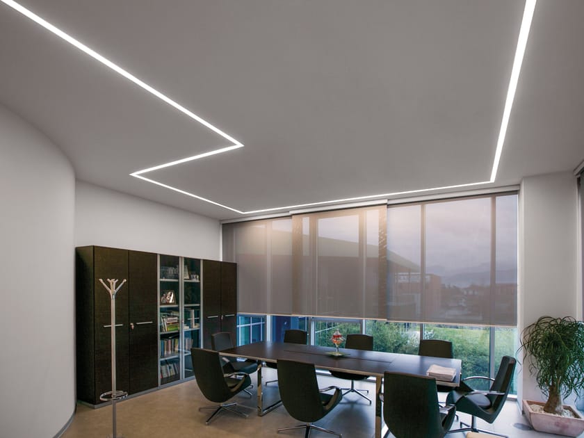 STRIPE SYSTEM WITH EDGES Linear lighting profile By WayPoint