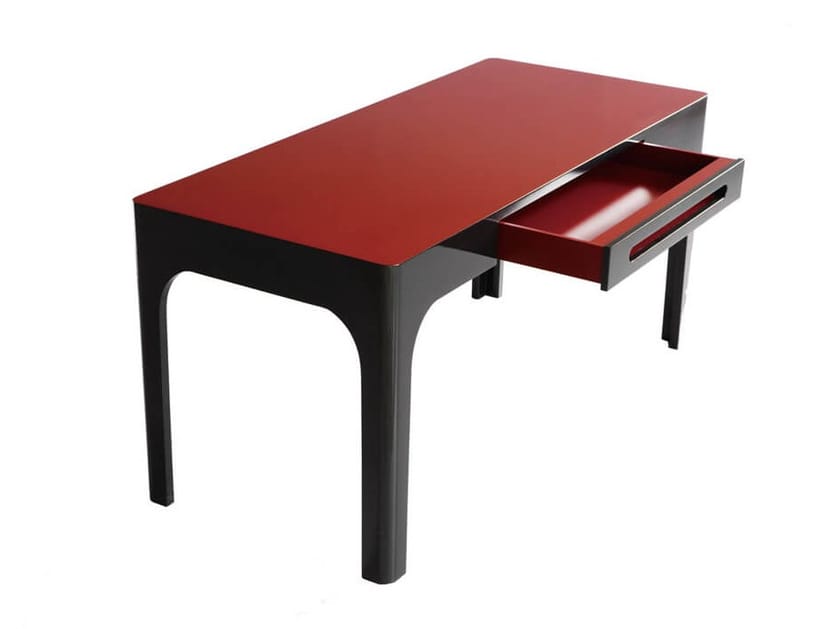 XIANG Rectangular writing desk By HC28 | design François Champsaur