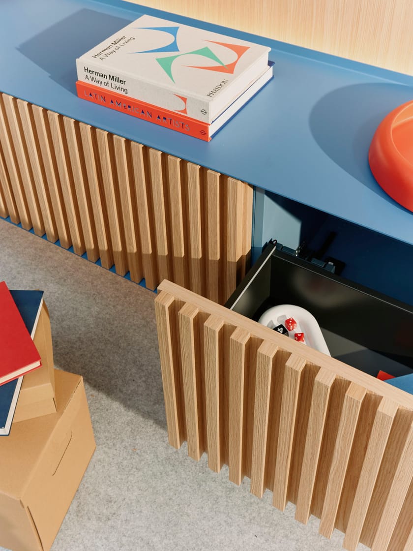 GRAVITY Sideboard By XILIA