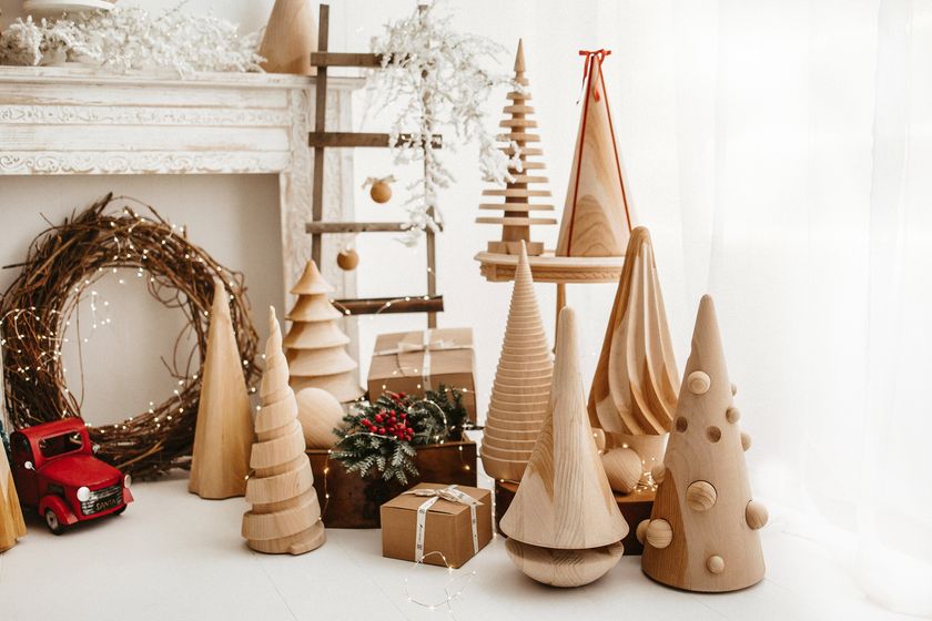 XMAS_MB Christmas cedarwood decorative object By Riva 1920 | design ...