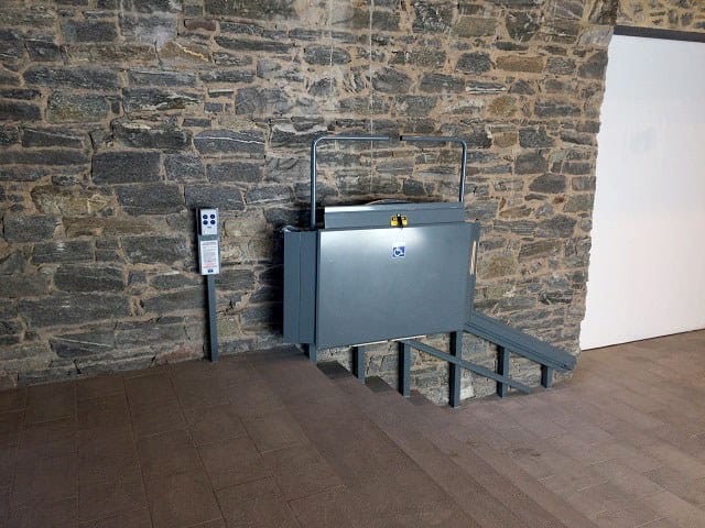 Plataforma elevatória inclinado XPRESS II Coleção Inclined Platform ...