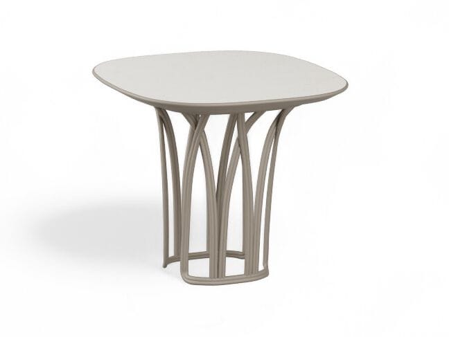 KORU Garden side table By YAAZ