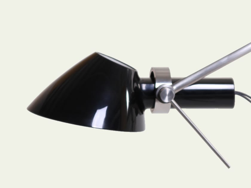 YAGOSHI | Lampada da terra By Saigata design Saigata