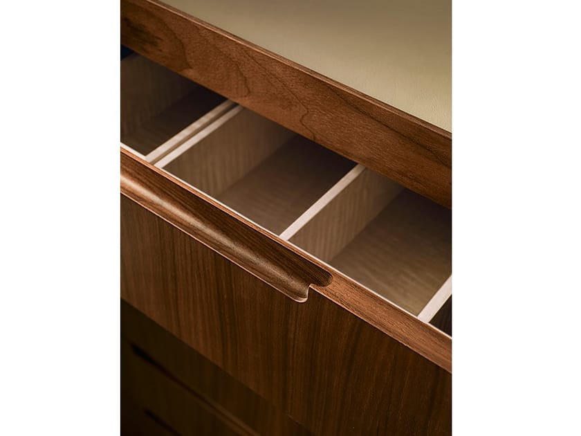 YANG chest of drawers By Giorgetti design Studio MVW