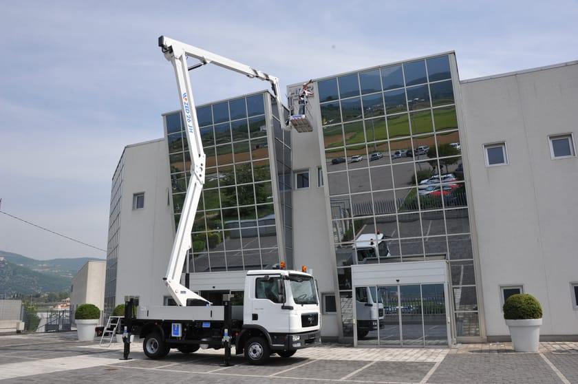 Overhead platform ZED 26 JH By CTE