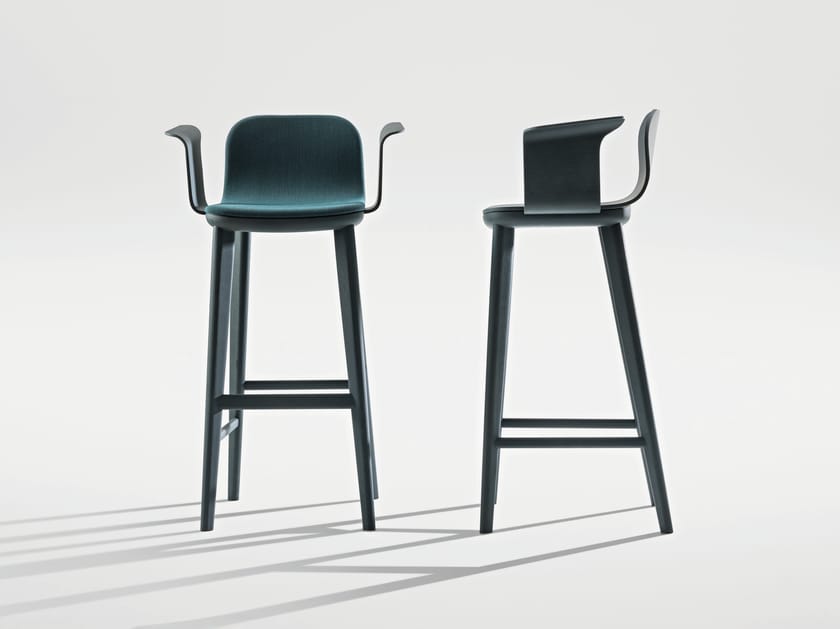 AEON COMFORT BAR Stool By ZEITRAUM