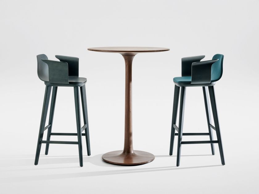 TURNTABLE HIGH Round wooden high table By ZEITRAUM | design Formstelle