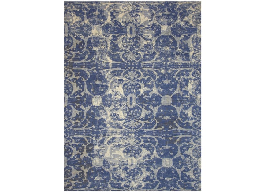 Floral Medallion Hooked Wool Rug at Darcy Ryan blog