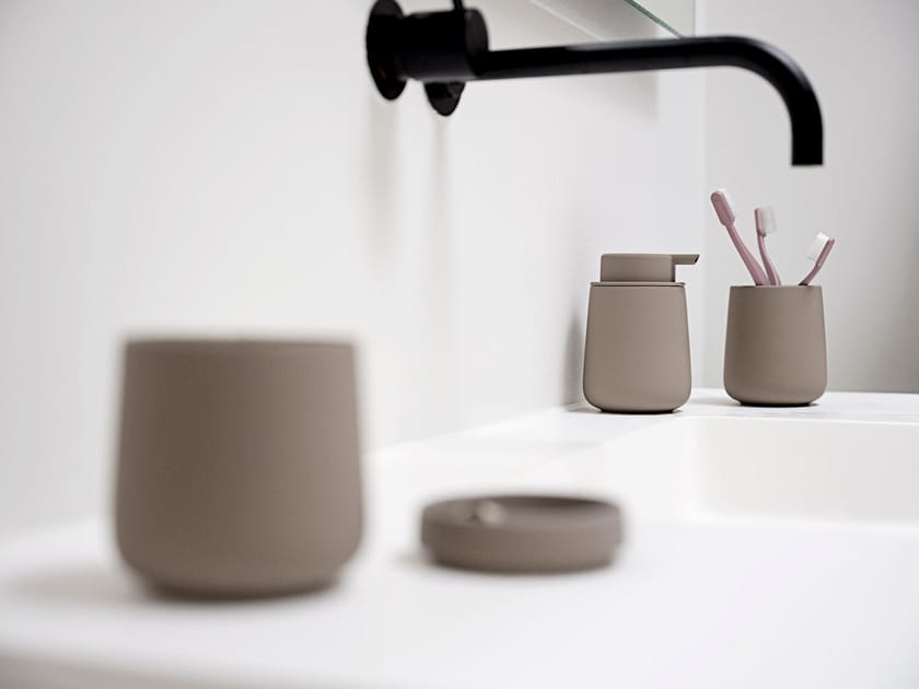 NOVA ONE Toothbrush holder By Zone Denmark