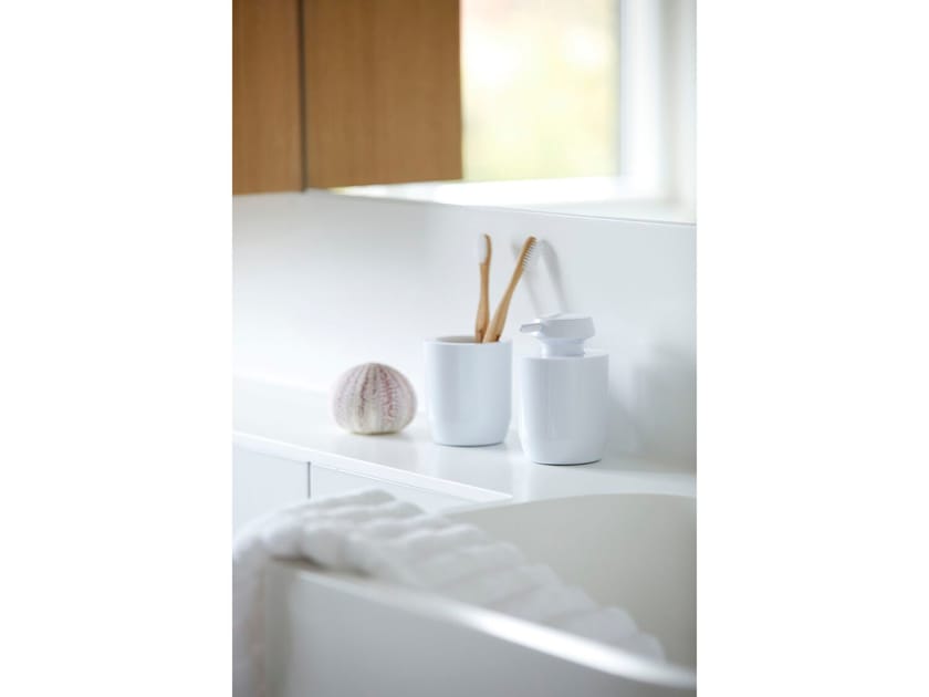 SUII Bathroom soap dispenser By Zone Denmark