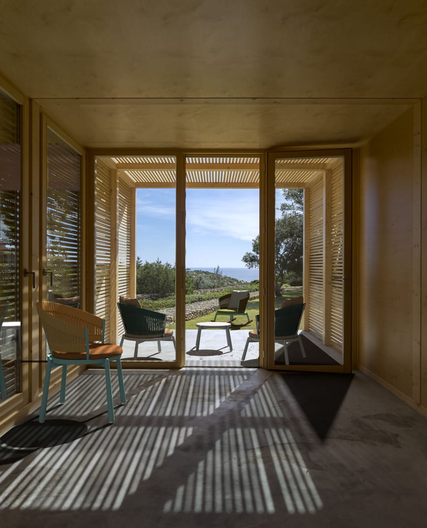 TURTLE Rope and aluminium chair with integrated cushion By YAAZ