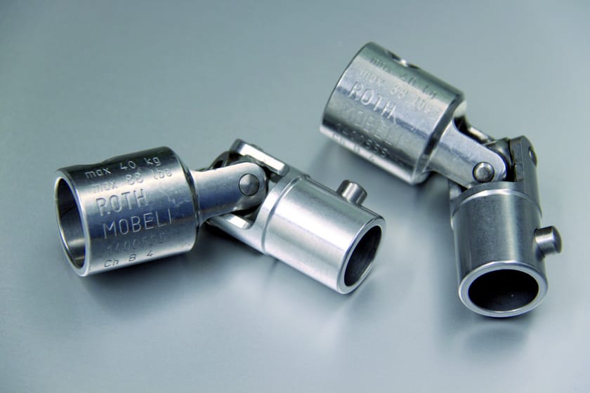 Cardan joint adapter By Mobeli