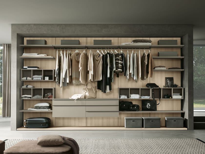 TA-TAC Walk-in wardrobe By Adok