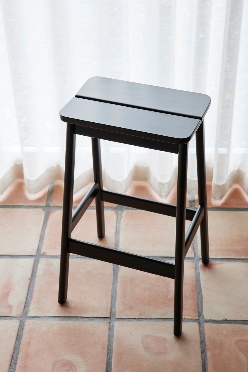 ANGLE STANDARD 65 | Stool with footrest High beech stool with footrest By Form & Refine | design ...