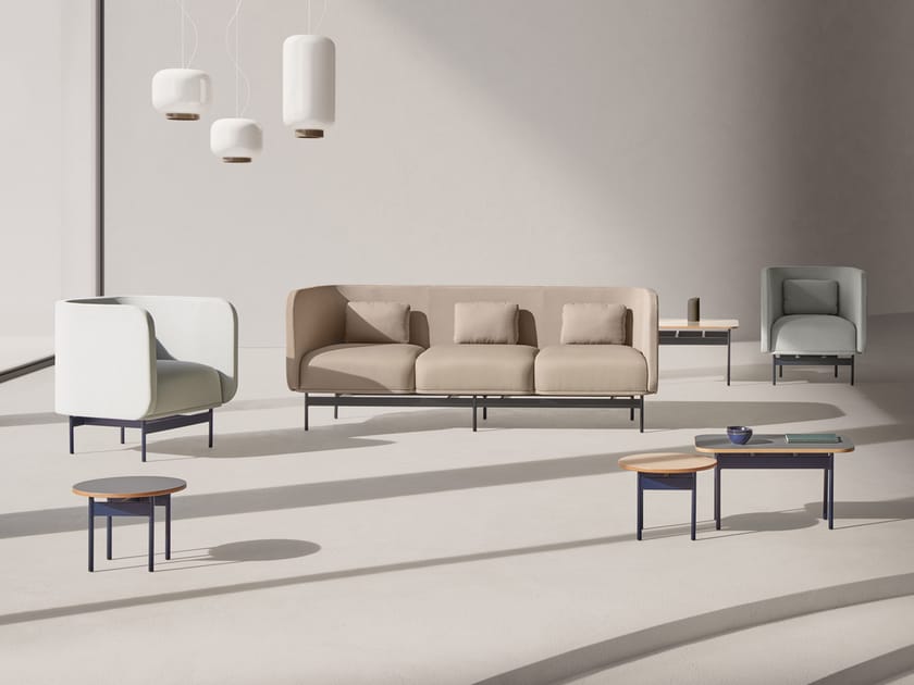 SPLIT Fabric armchair with armrests By Mobboli