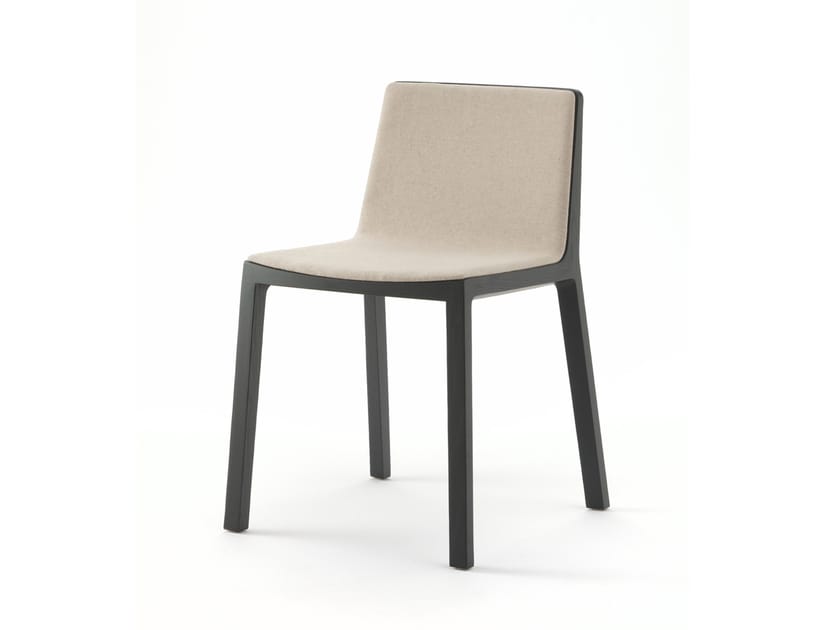 ARON Chaise en bois multi-niveau avec rembourrage ignifuge By SOFTLINE 1979 | design EDIT ...