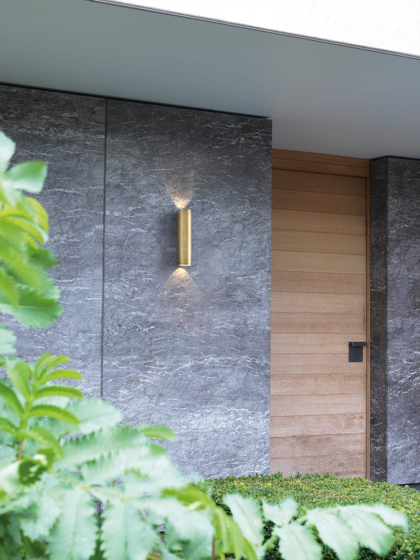 AVA 300 | Brass outdoor wall lamp By Astro Lighting