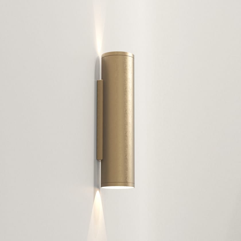 AVA 300 | Brass outdoor wall lamp By Astro Lighting