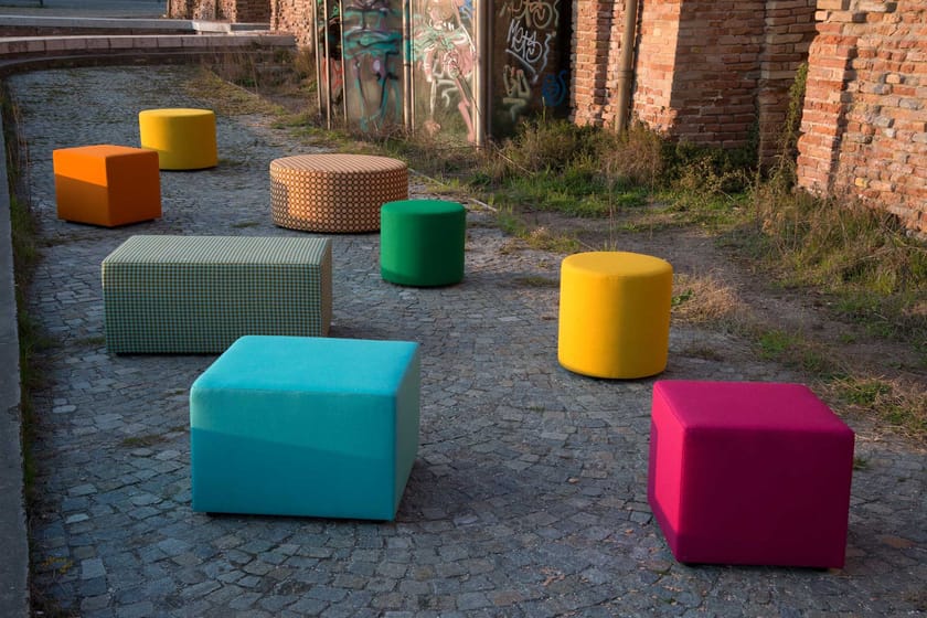 BASIC Upholstered round fabric pouf By Domingo Salotti