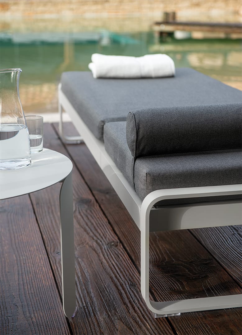 BELLEVIE | Sun lounger By Fermob design Pagnon et Pelhaître design