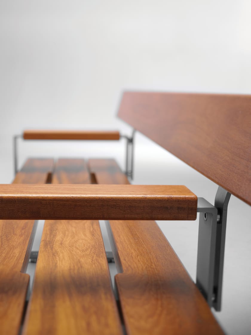 BULL | Bench with back Bull Collection By Metalco design Alfredo Tasca