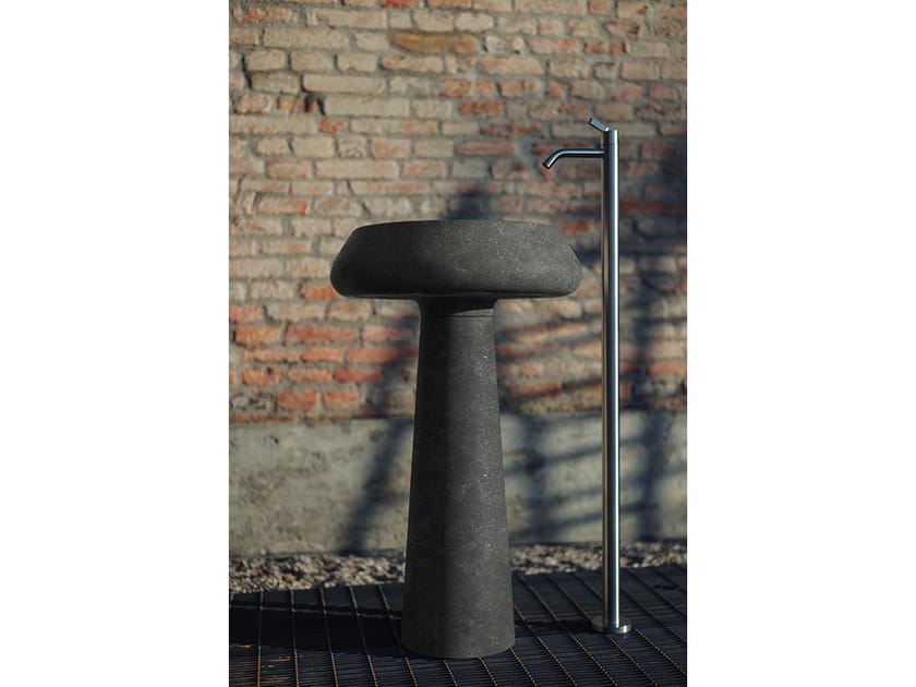 Lavabo freestanding in marmo Petit Granit BJHON 2 OUTDOOR - Agape