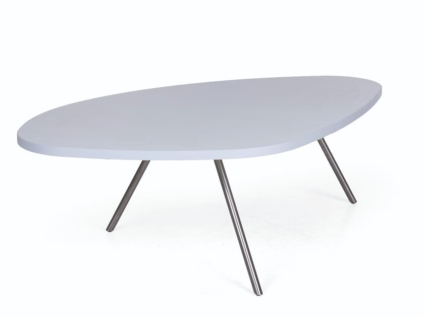 Triangular Lounge tables | Archiproducts