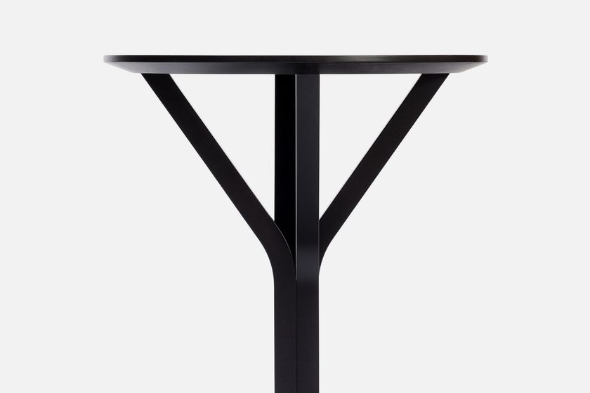 BLOOM CENTRAL Round coffee table By TON