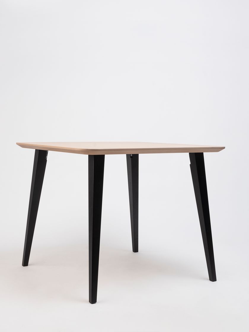Square beech table BOB 75 | Square table Bob Collection By ONDARRETA