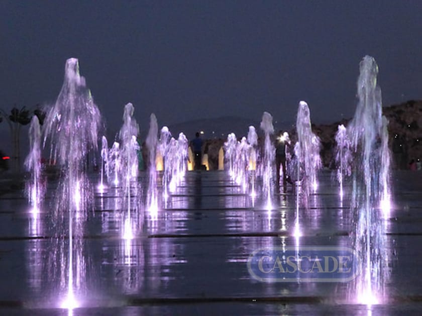 Fuente de suelo BOX 220 By CASCADE