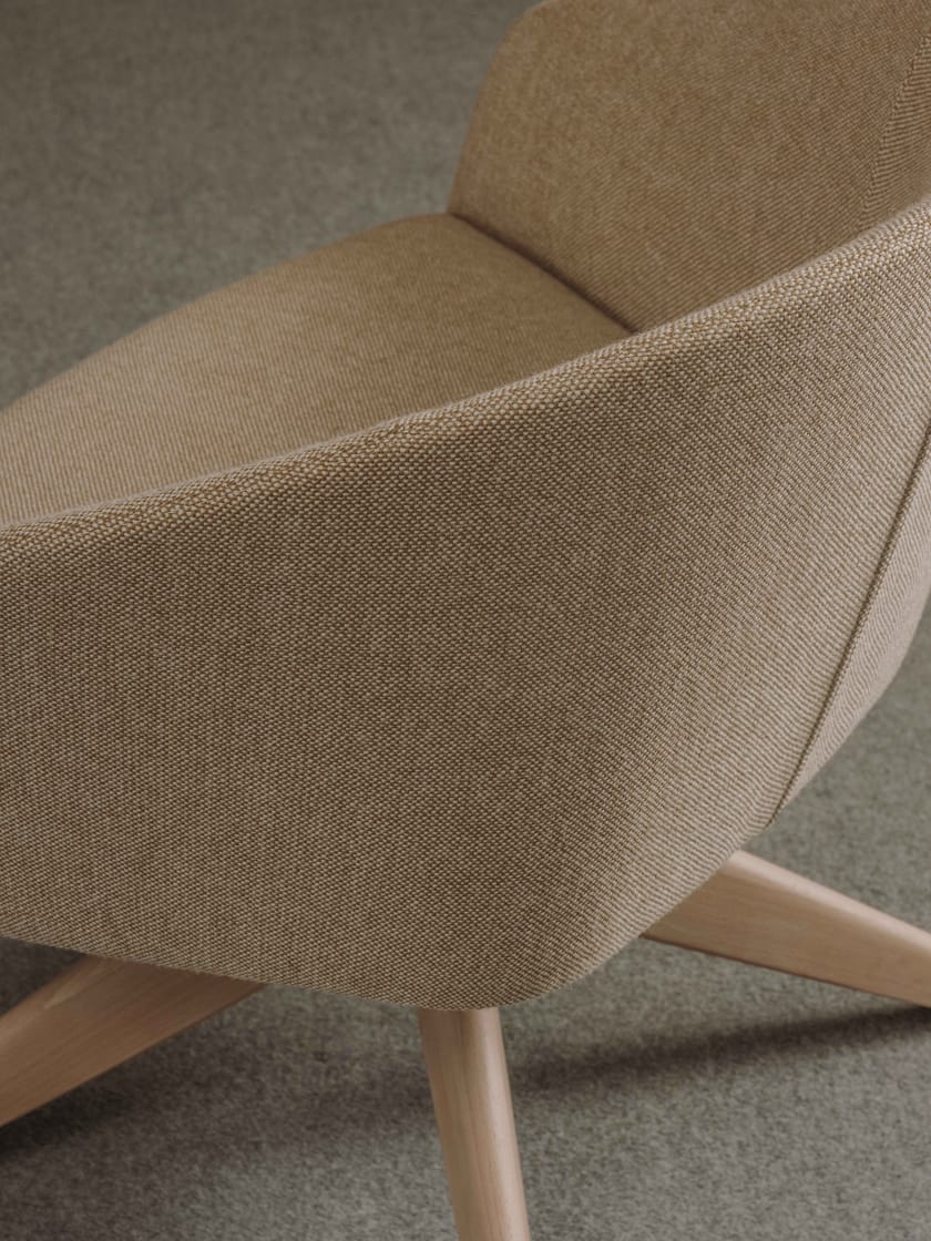 BRANDY BU3017 Easy chair By Andreu World | design Lievore Altherr Molina