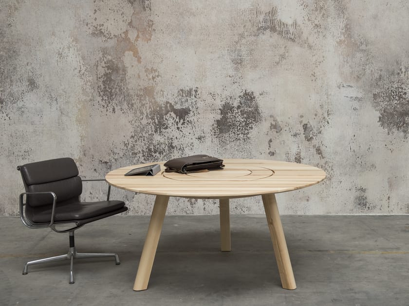 Round wooden meeting table BuzziPicNic Round BuzziPicNic Collection By ...