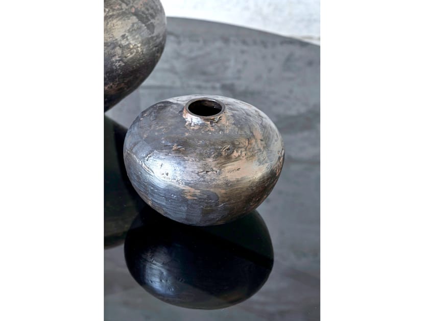 CALA | Glass coffee table Cala Collection By more design Gil Coste