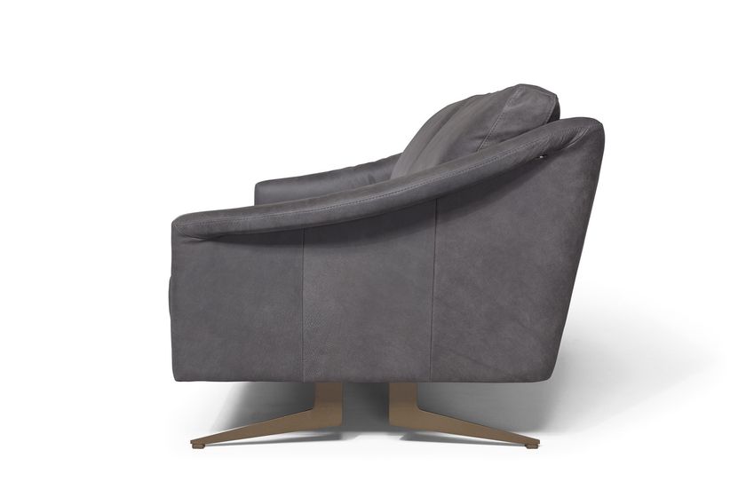 CANALETTO | 2 seater sofa By Marinelli Home design Giovanni Pesce