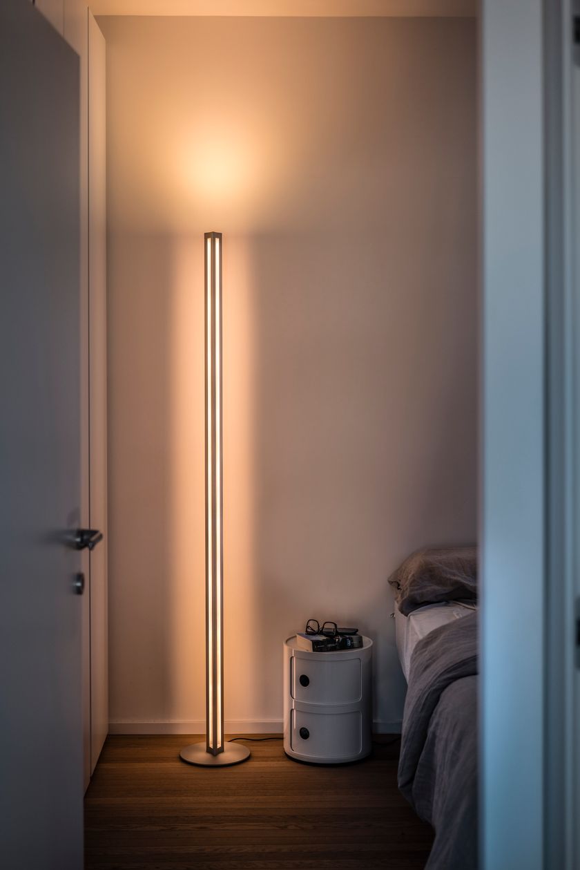 CHIAROSCURA lampada da terra By Foscarini design Alberto Meda ...