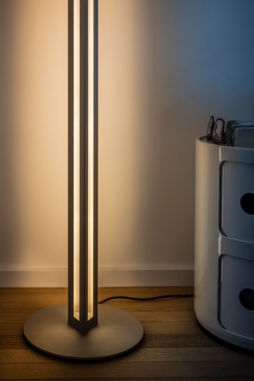 CHIAROSCURA lampada da terra By Foscarini design Alberto Meda ...