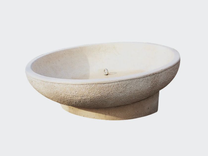 BOWL WITH SELF-LEVELING RING Jardinière basse ronde en ciment By ...